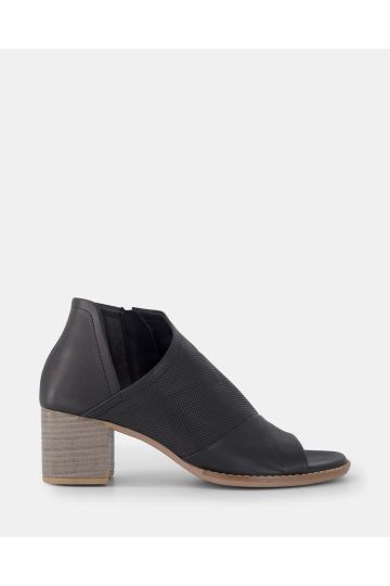 Shoes Online | Buy Shoes Online from Shoe Connection NZ